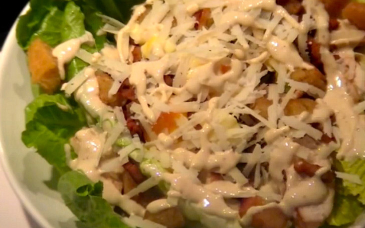 Receta de ensalada y salsa César | La cocina de Bender